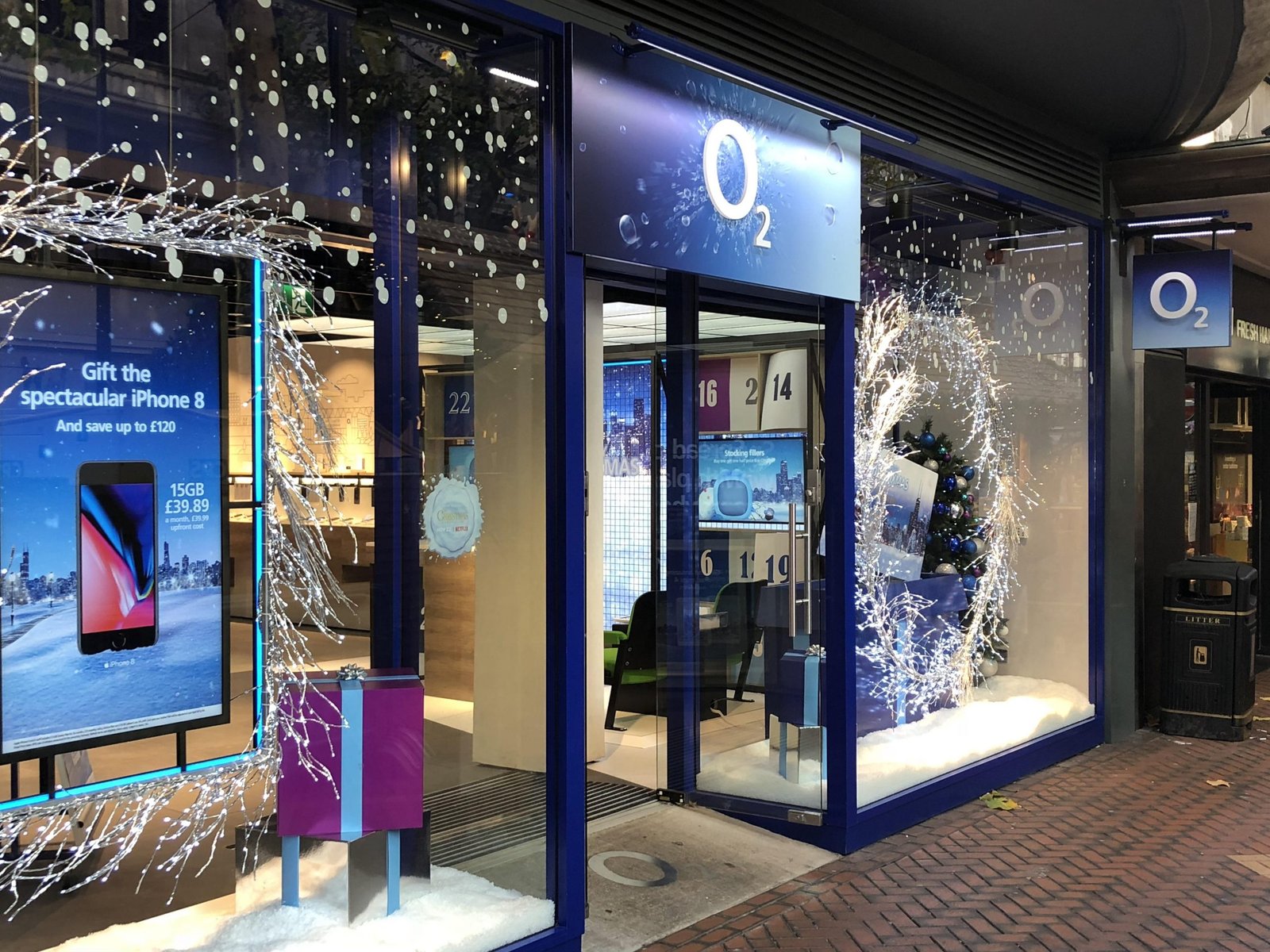 Signage LED Light Bar | Huk Group Nuneaton